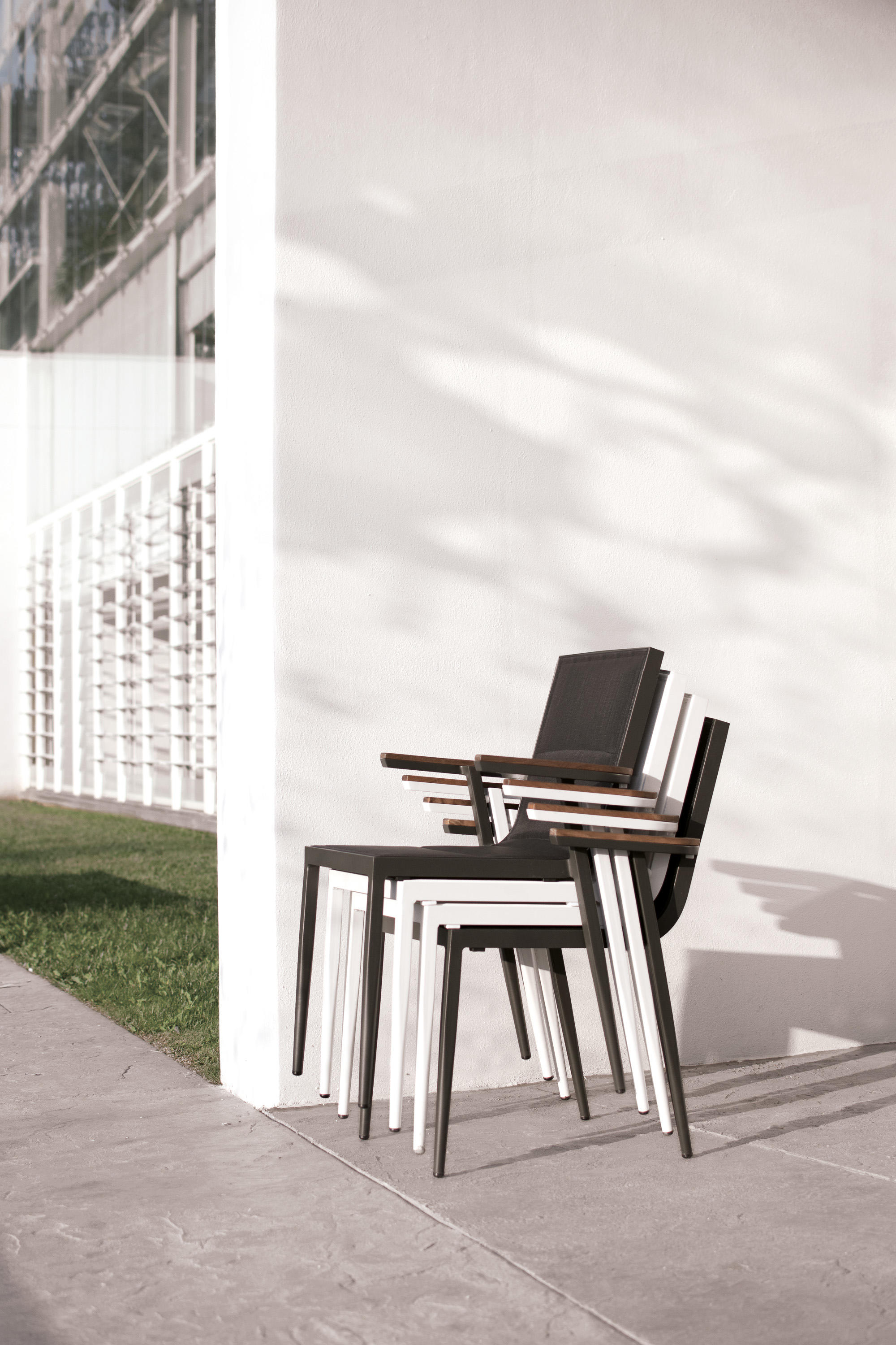 Domino Chair with arm & designer furniture | Architonic