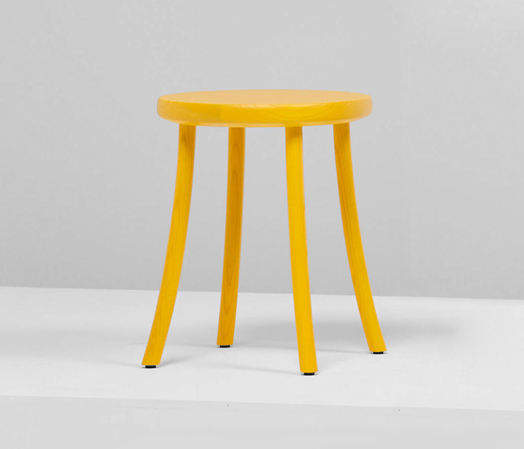 Zampa low stool | MC18 & designer furniture | Architonic