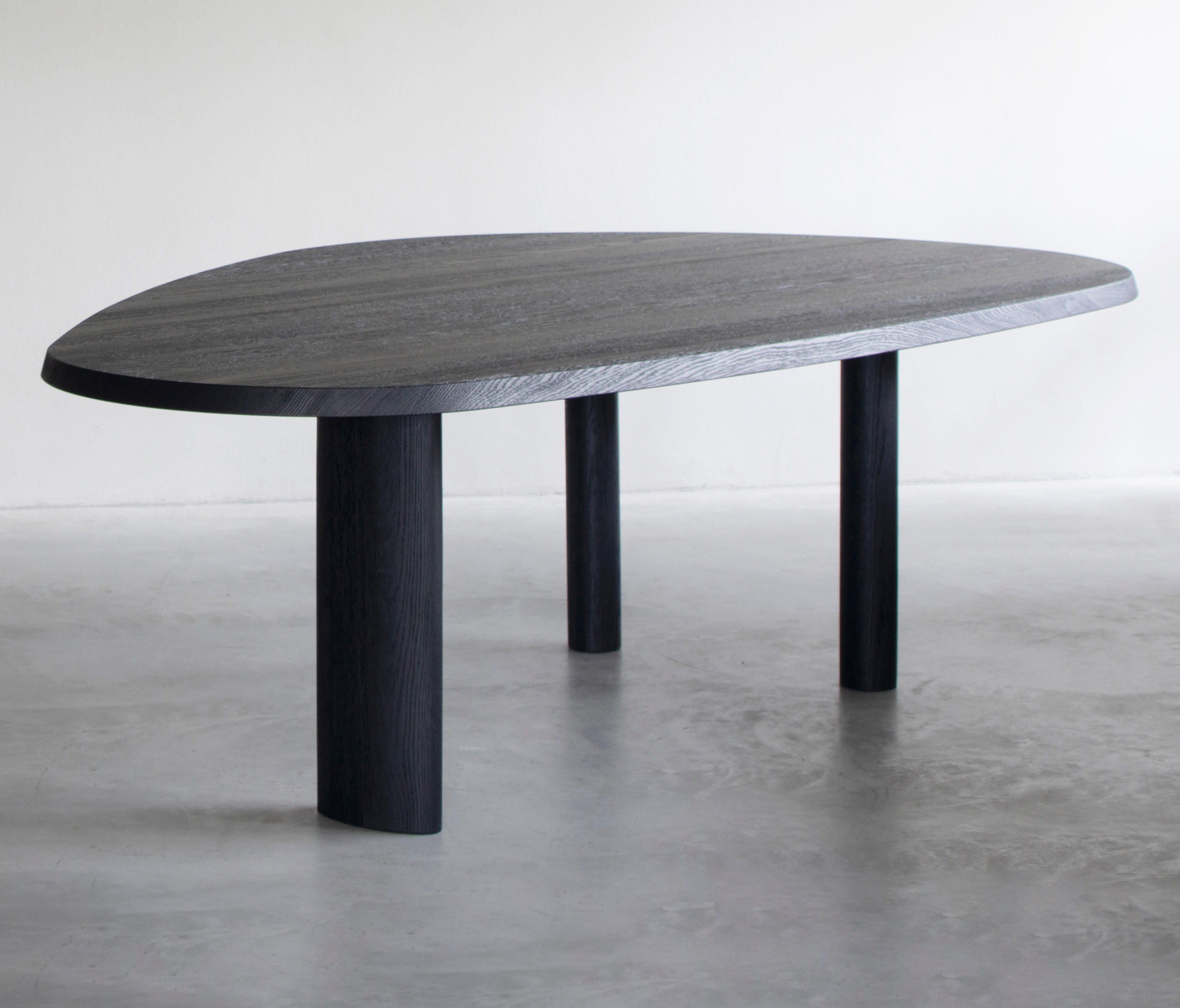 Kei Dining Table & designer furniture | Architonic