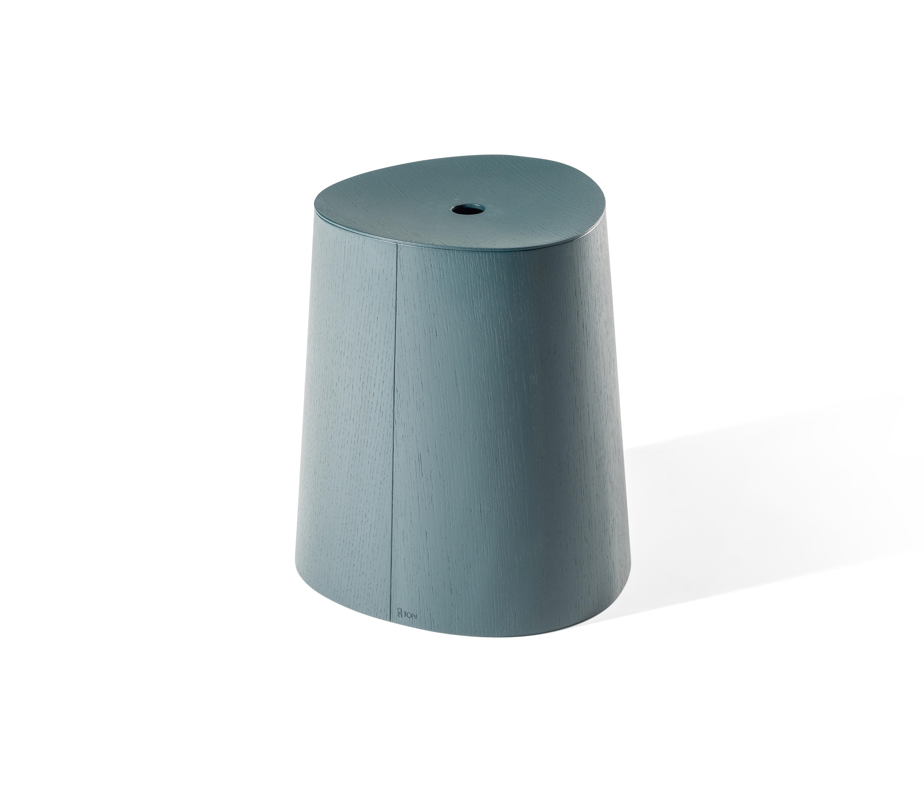 P.O.V. STOOL - Stools from TON A.S. | Architonic