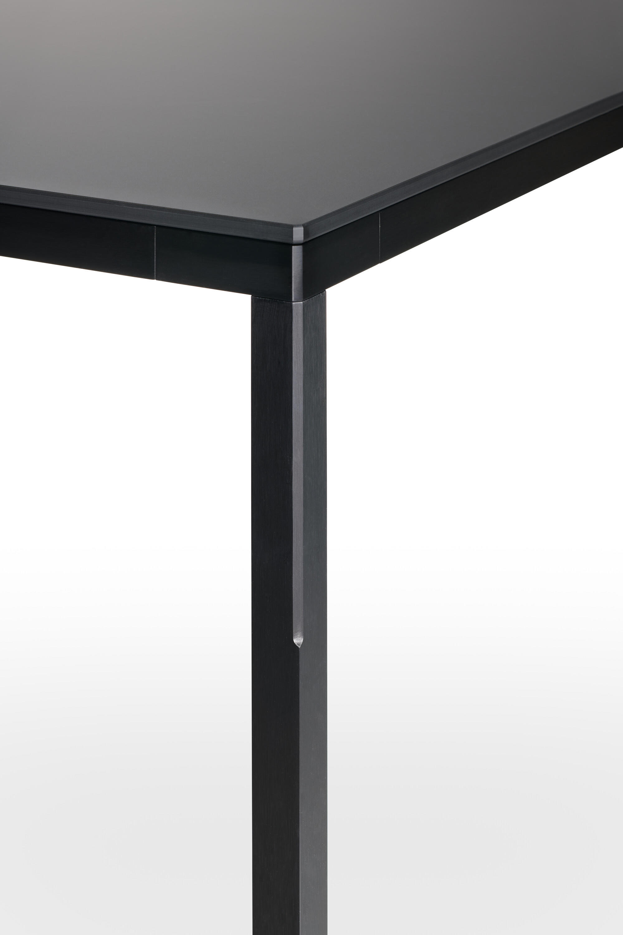 FILA TABLE - Dining tables from Plank | Architonic