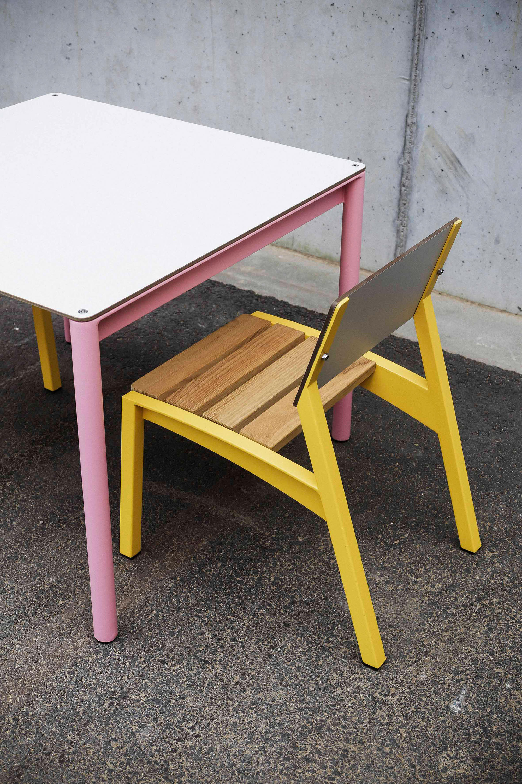 Children's square table Mini Vera | Architonic