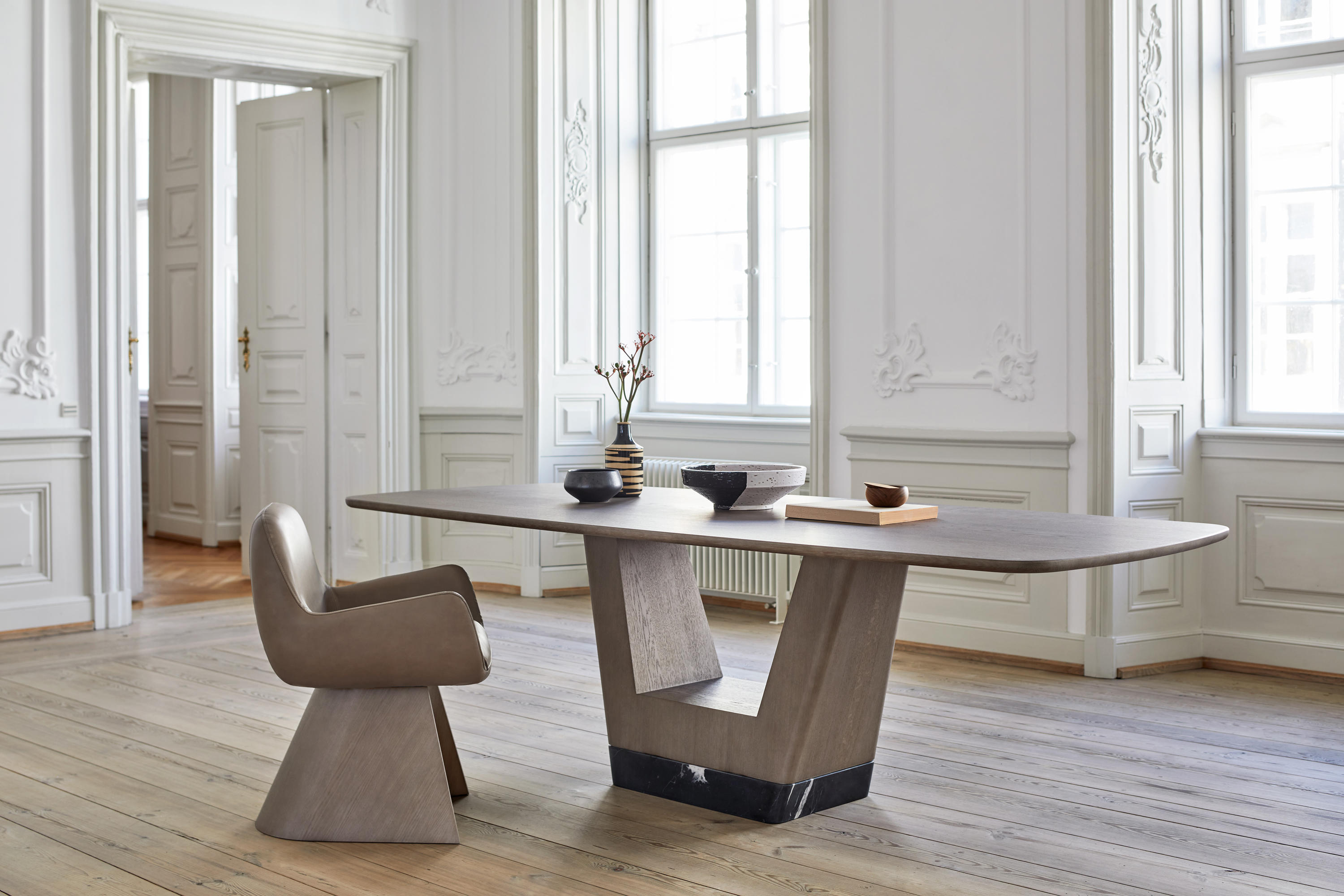 VIGO I TABLE - Dining tables from more | Architonic