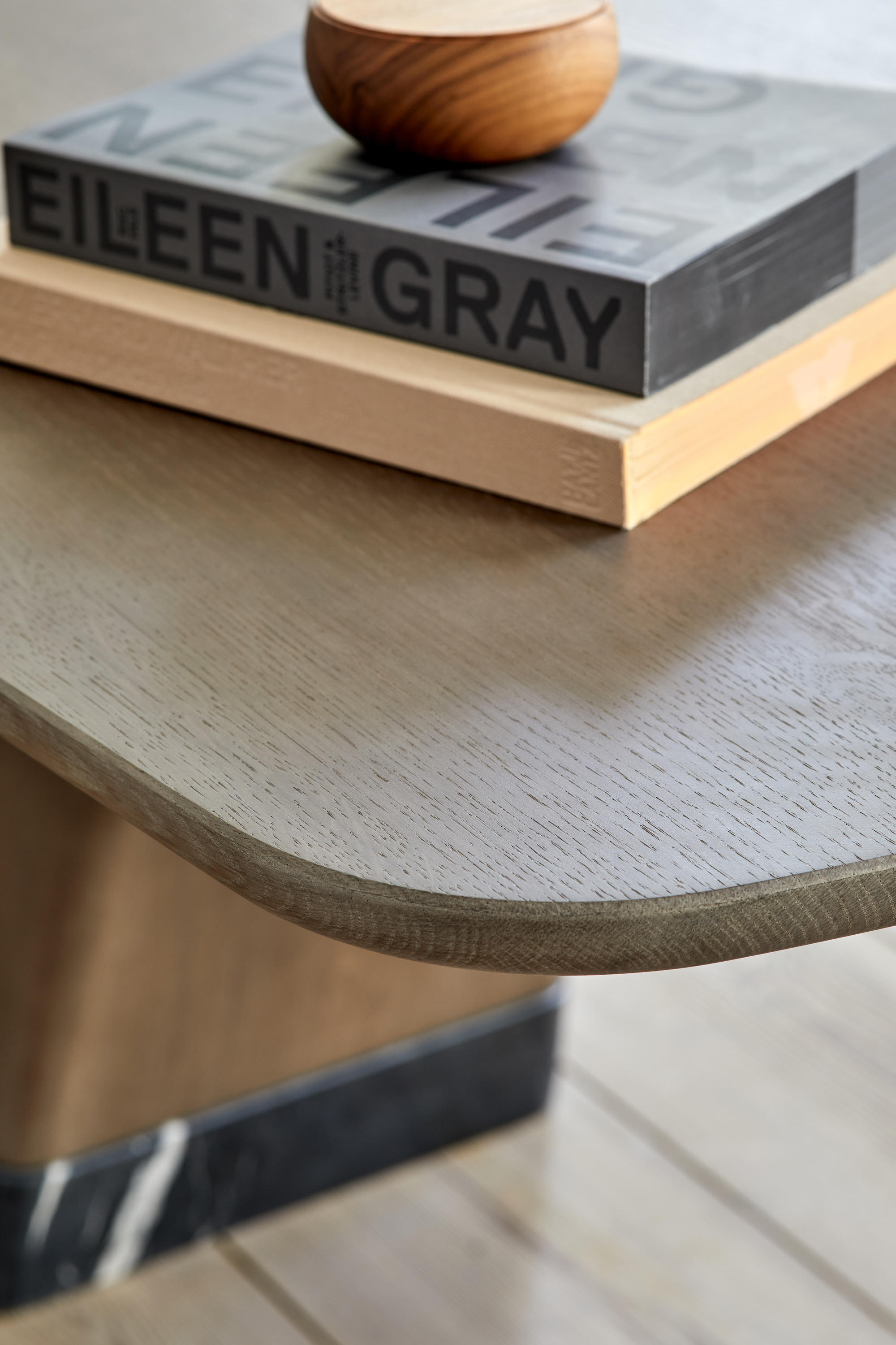 VIGO I TABLE - Dining tables from more | Architonic