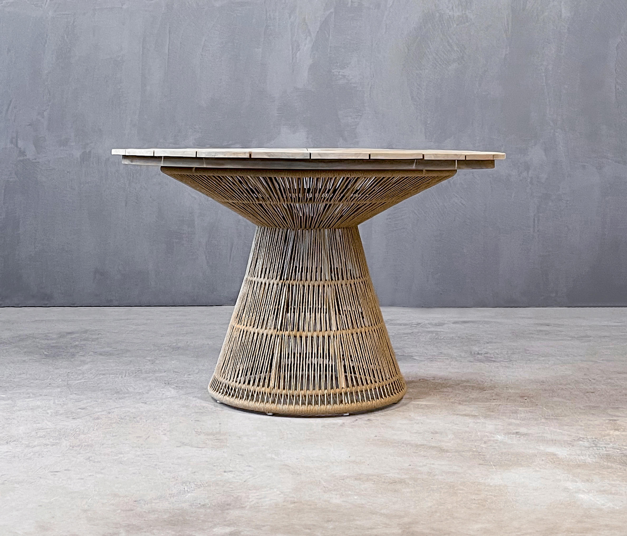 Slow | Fiorella 120 Dining Table | Architonic