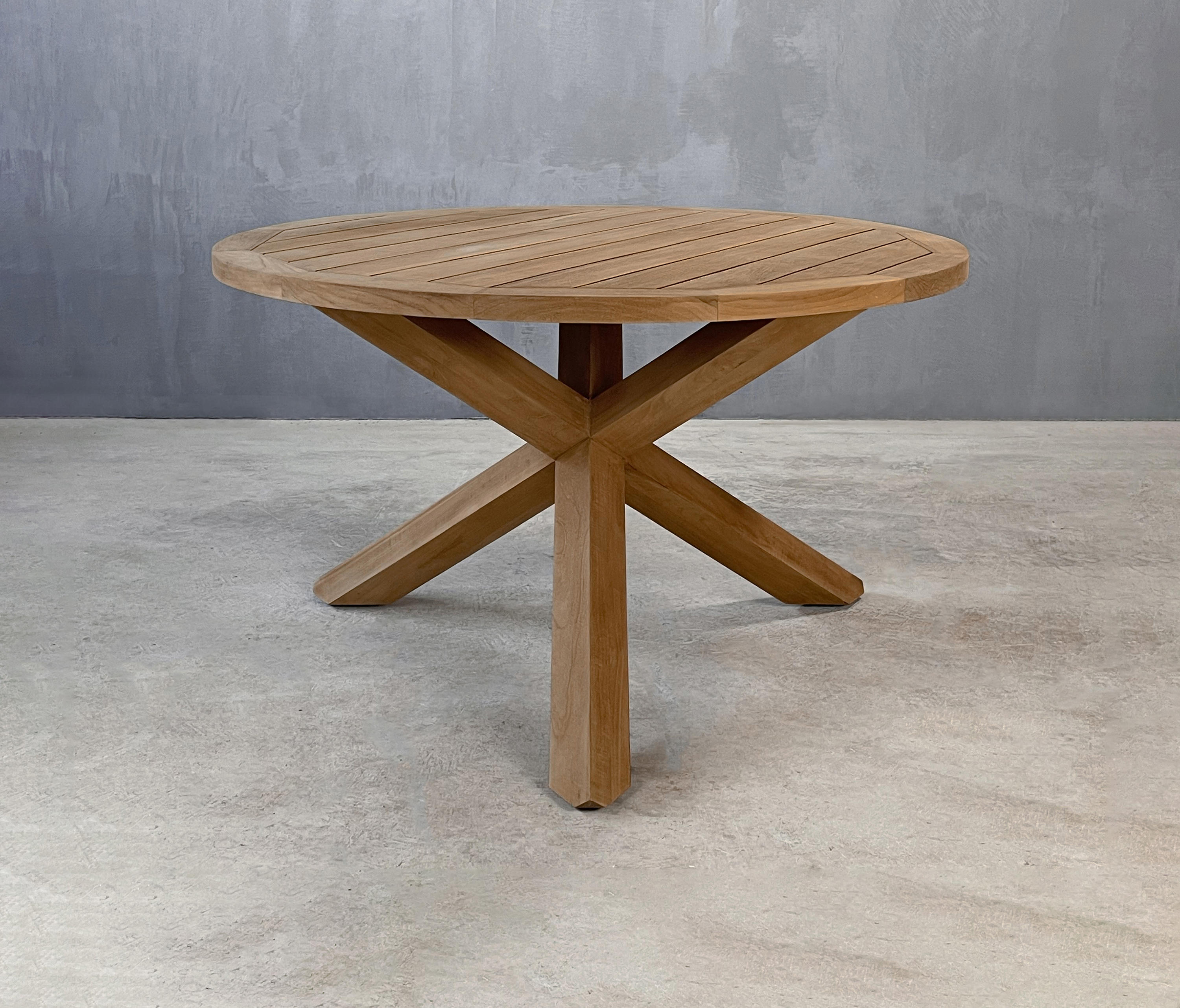 Slow | Homans 130 Dining Table Τeak | Architonic