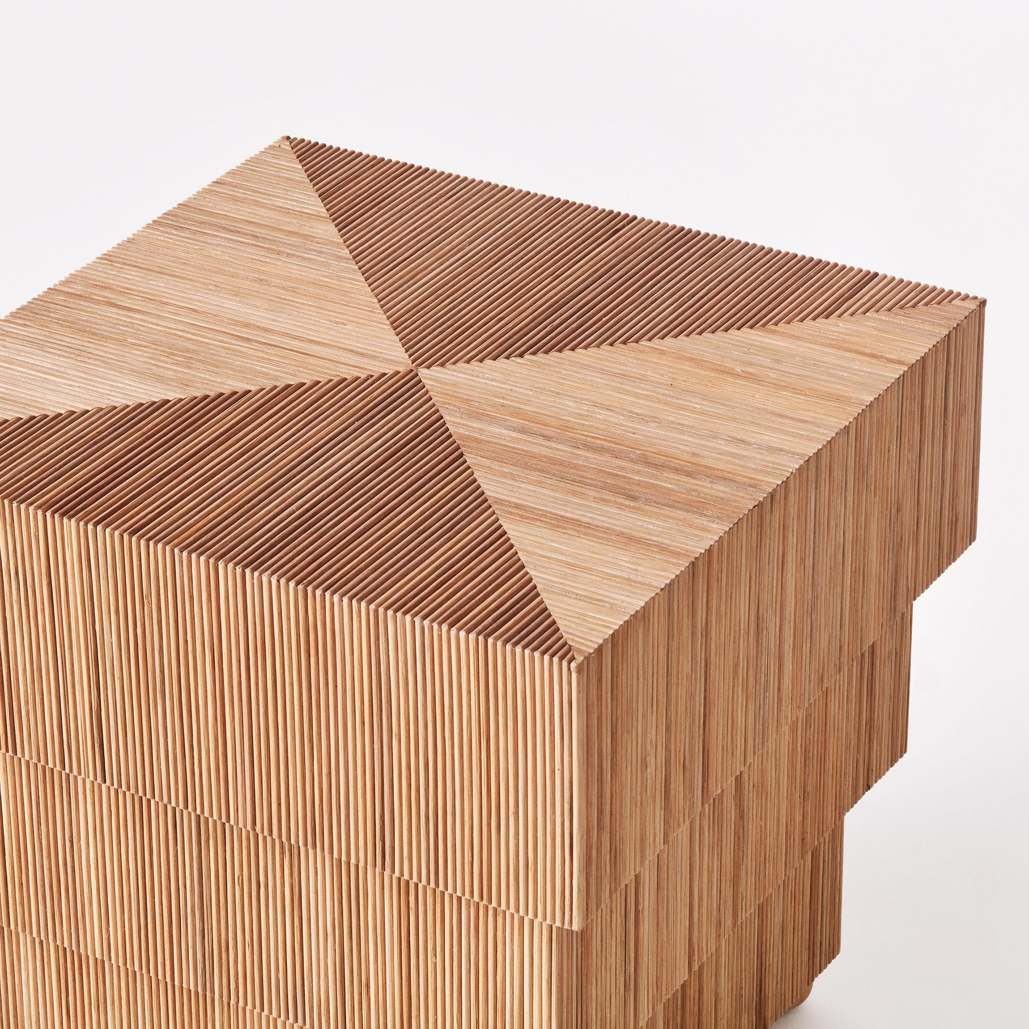 Mikado Side Table & muebles de diseño | Architonic