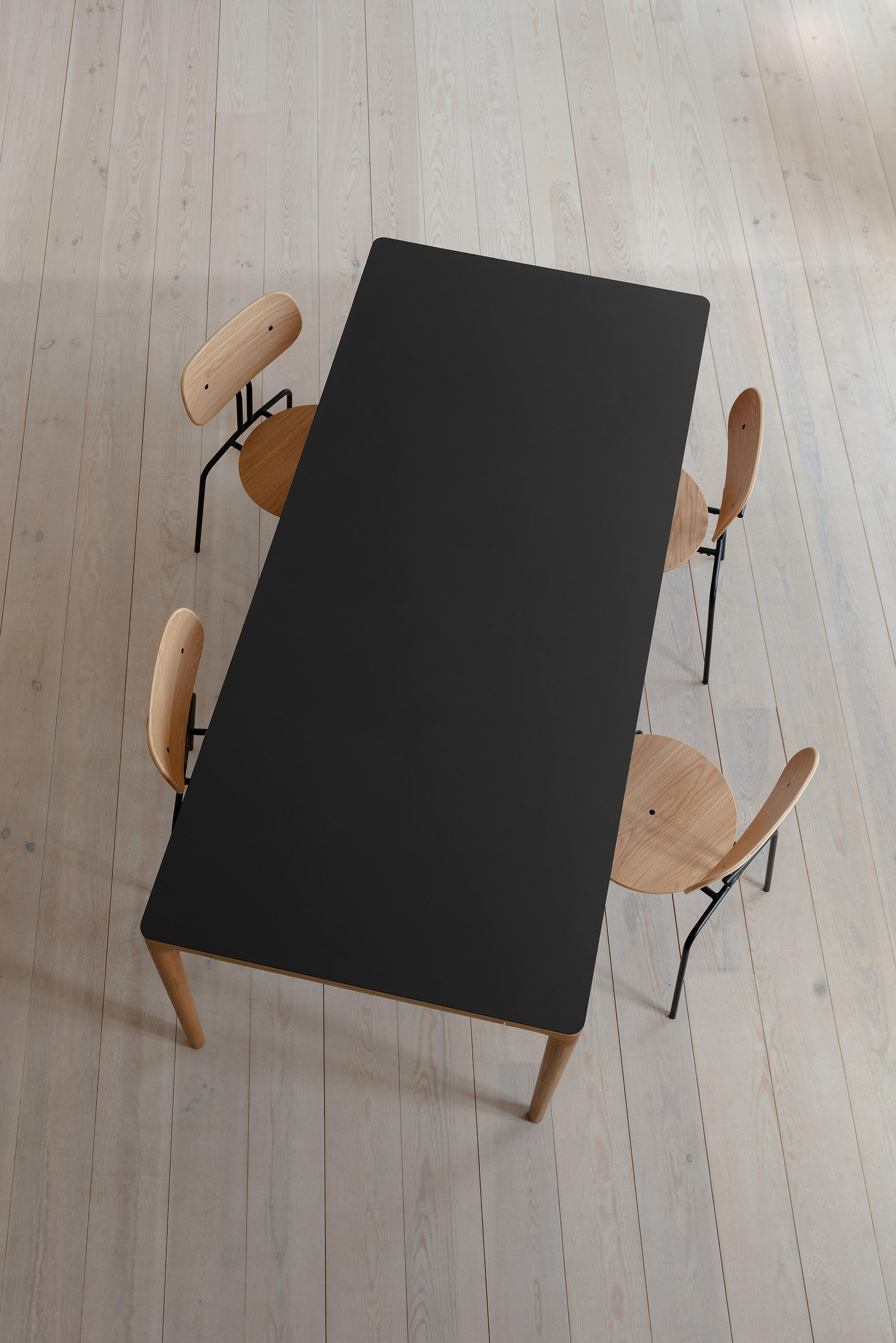 Heart'n'Soul | dining table 200, oak, obsidian black | Architonic