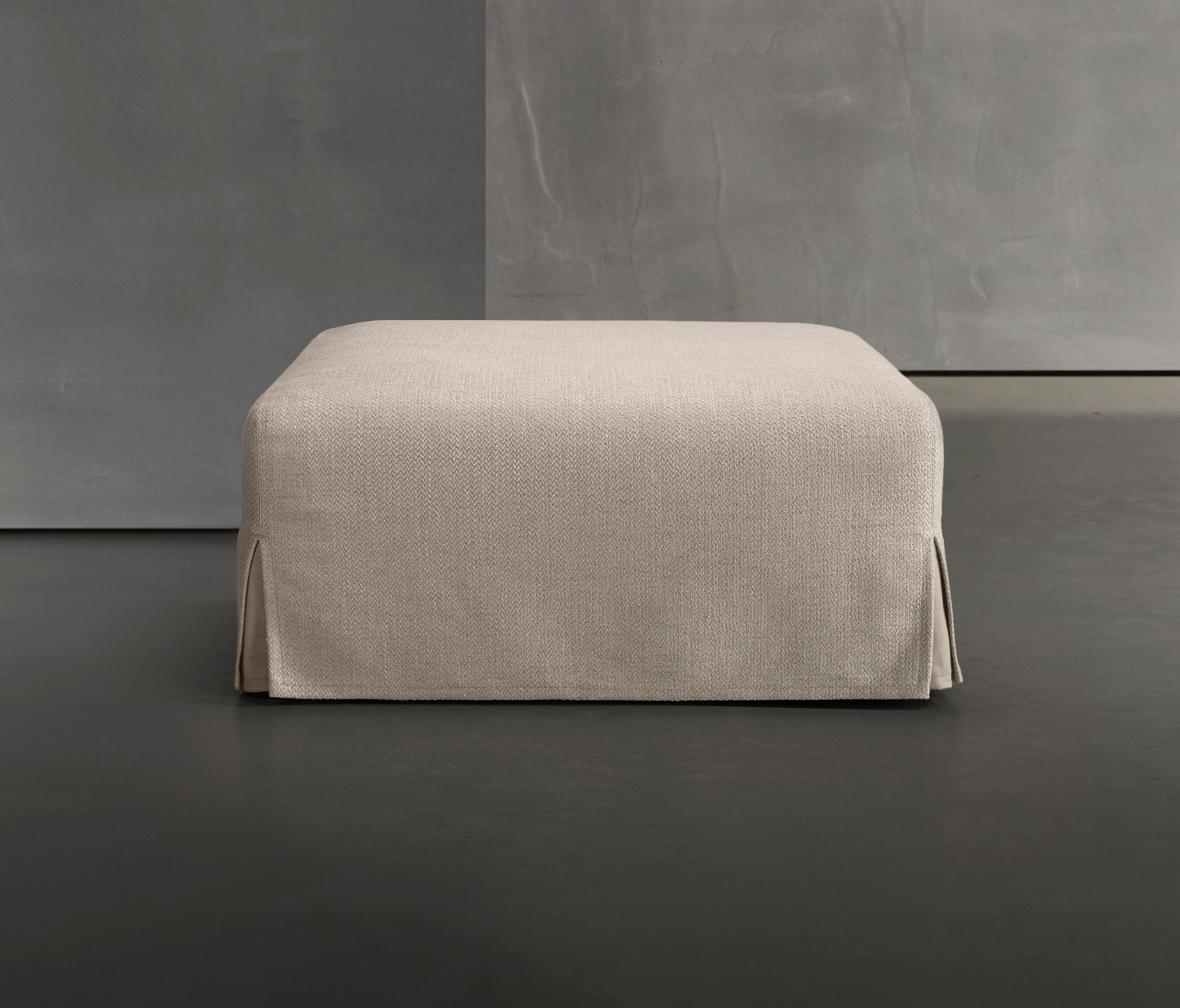 ISA POUF - Poufs from Piet Boon | Architonic