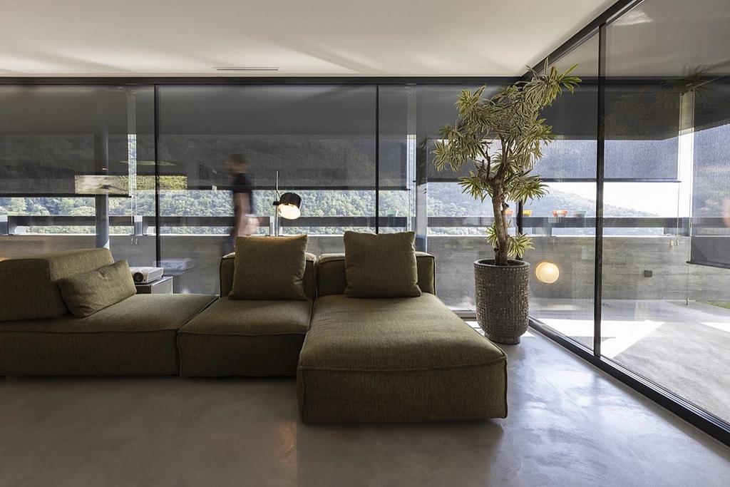 Box Roller Shades - O-Box System | Architonic
