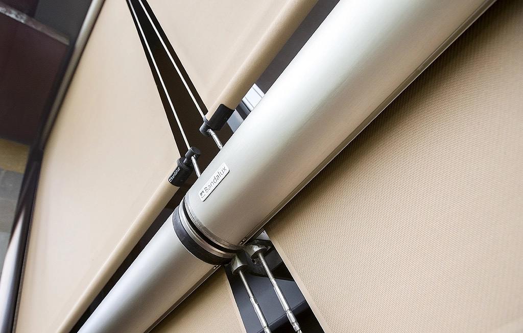 Box Roller Shades - O-Box System | Architonic