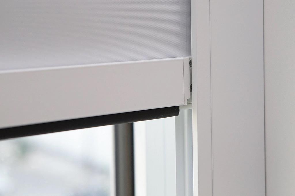 Zipper Box Roller Shades - Zi-Box System | Architonic