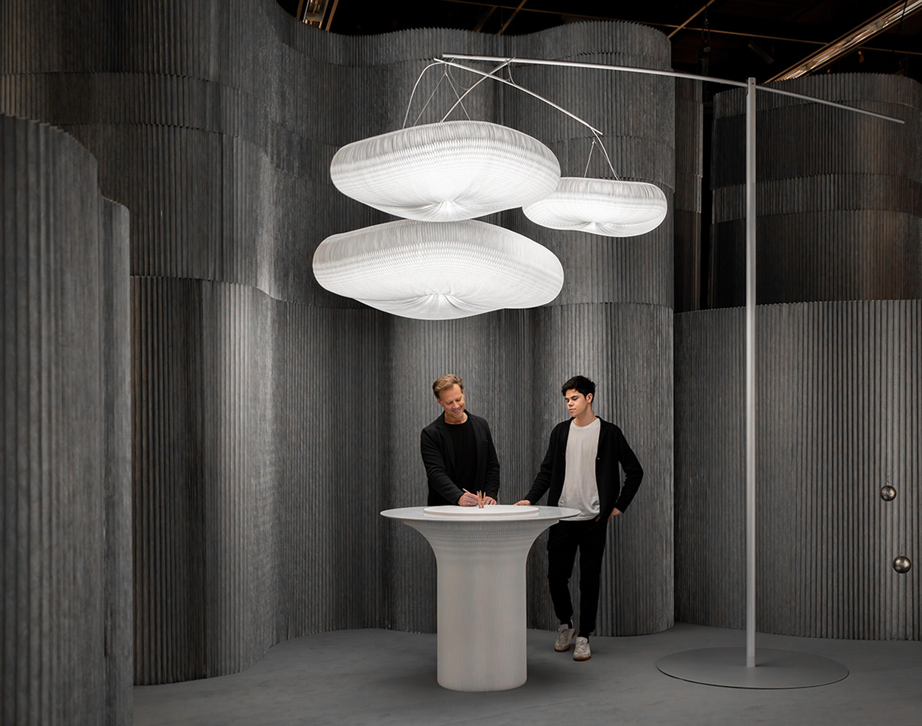 aluminum textile softwall | flexible freestanding partition | Architonic