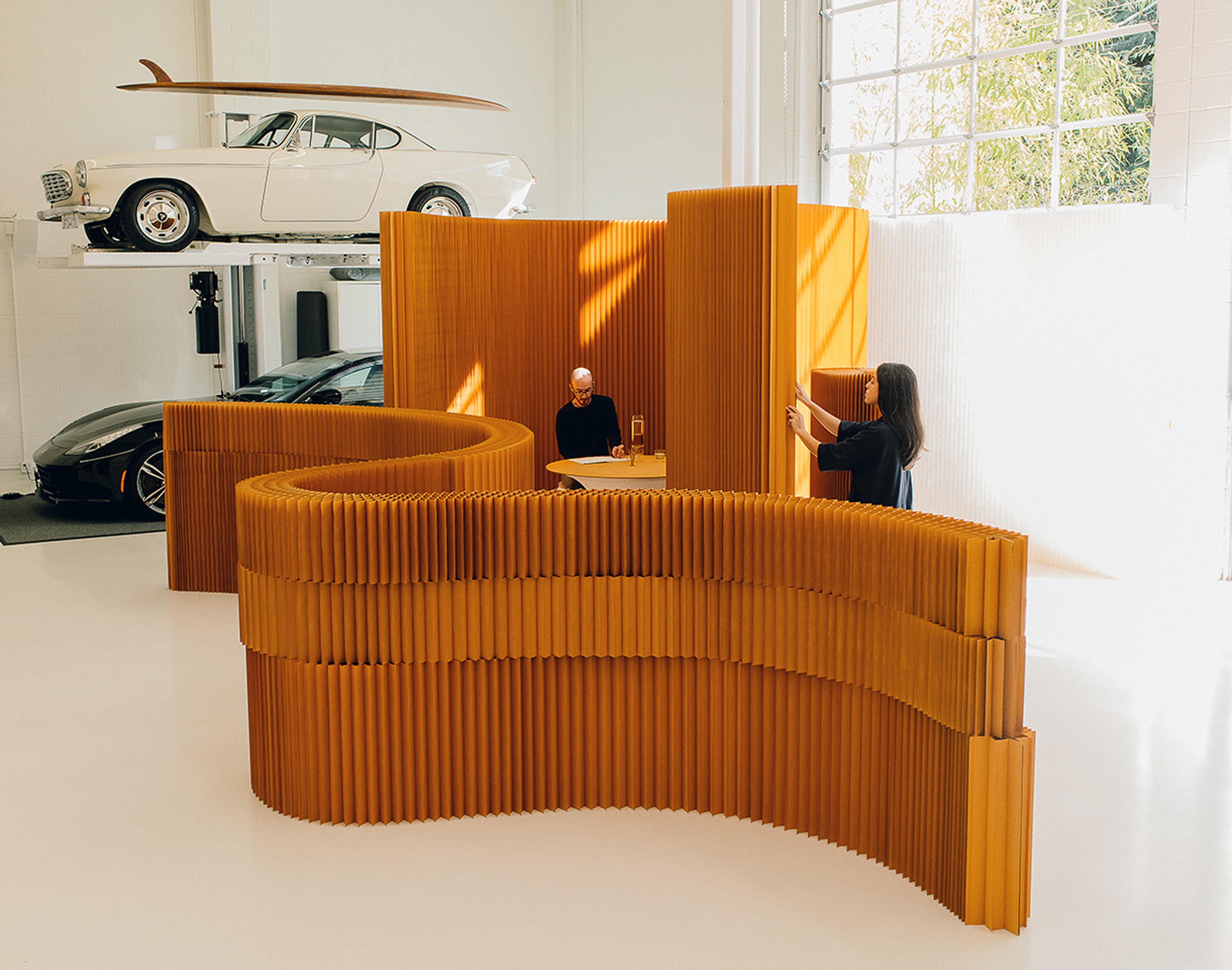 paper softwall | flexible freestanding partition | Architonic