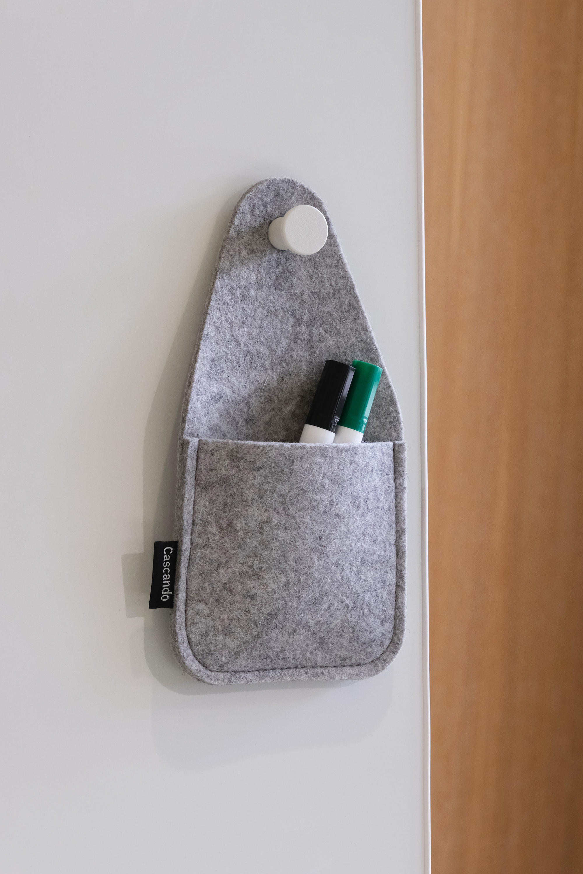 Pully Whiteboard - Portrait | Architonic