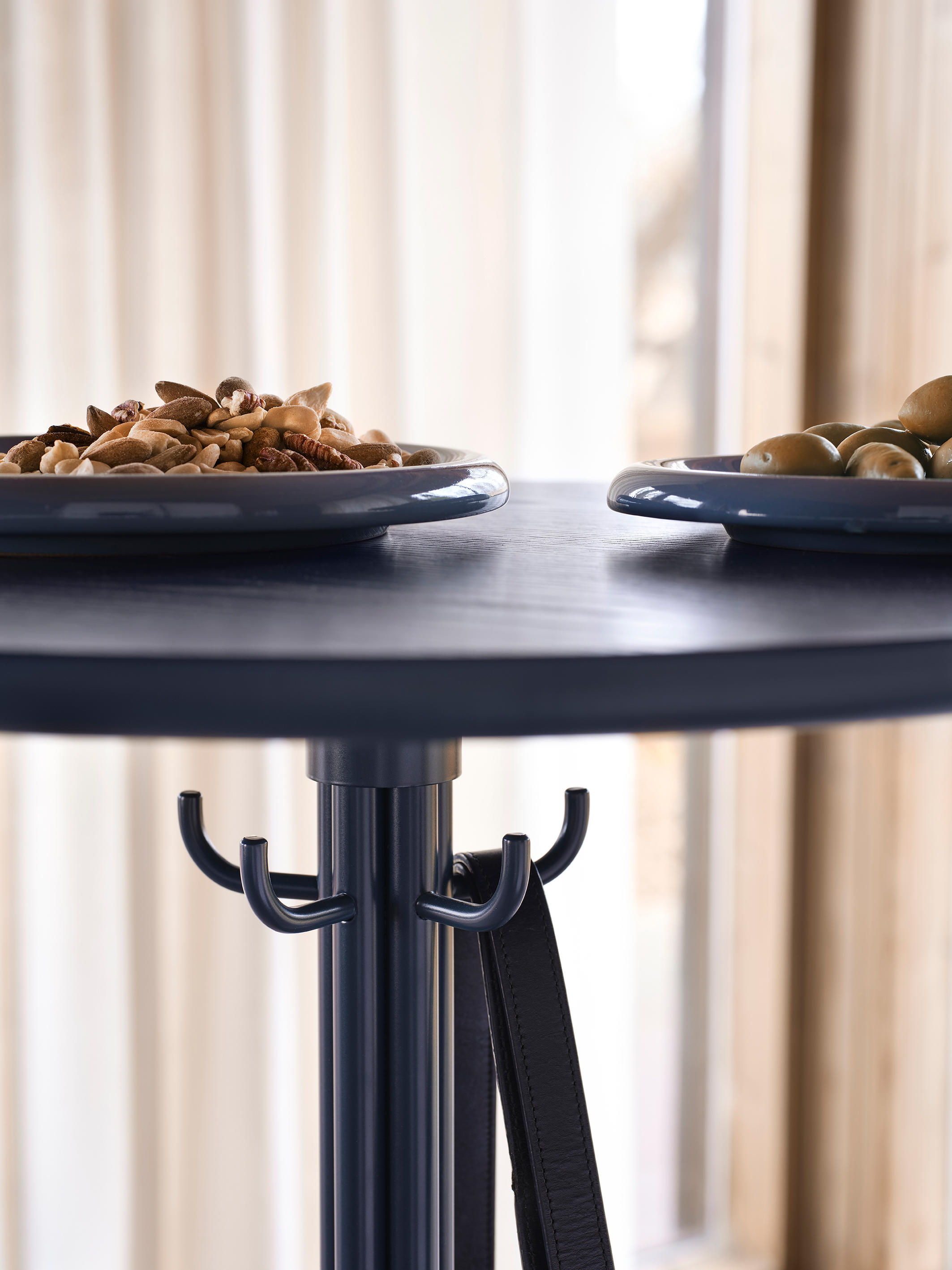 ROLL HB-798 - Standing tables from Skandiform | Architonic