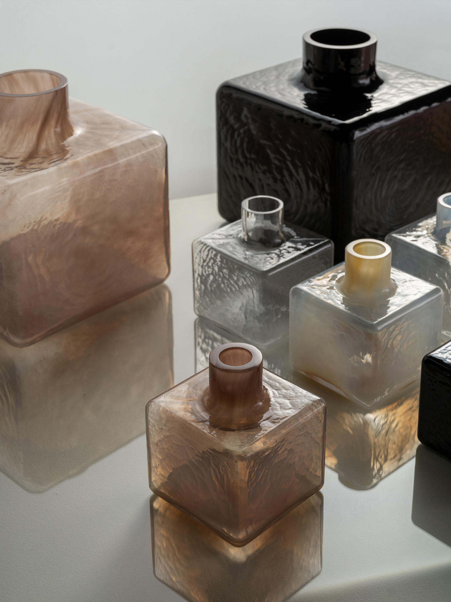 Cube Vase - High quality designer products | Architonic
