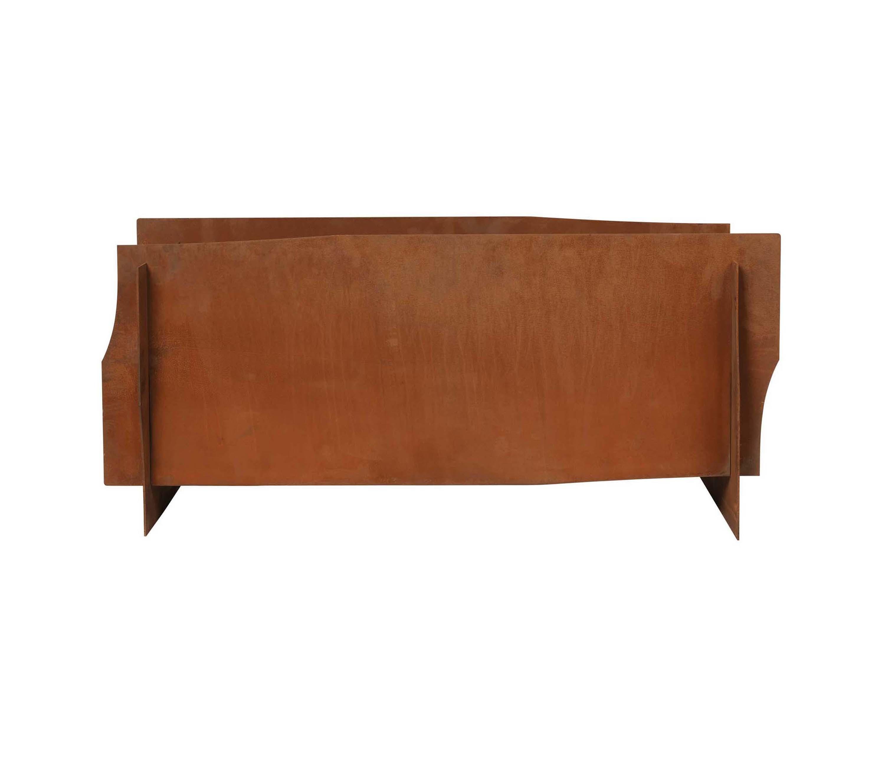 Lapel Planter - 75 - Rust | Architonic