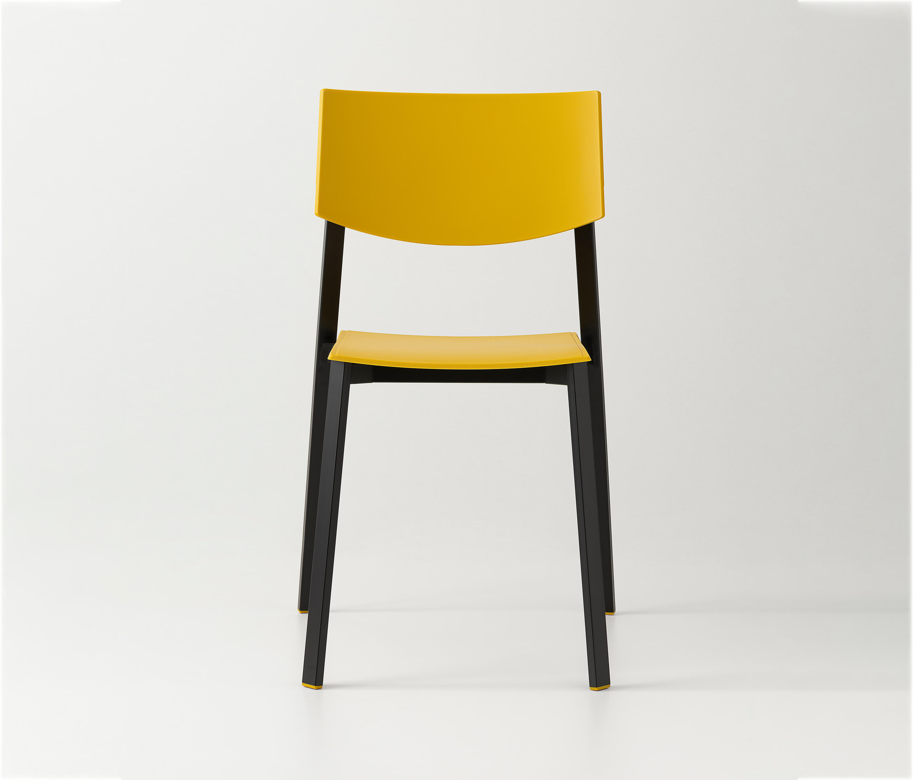 BEBA YOUNG - Chairs from Pointhouse | Architonic