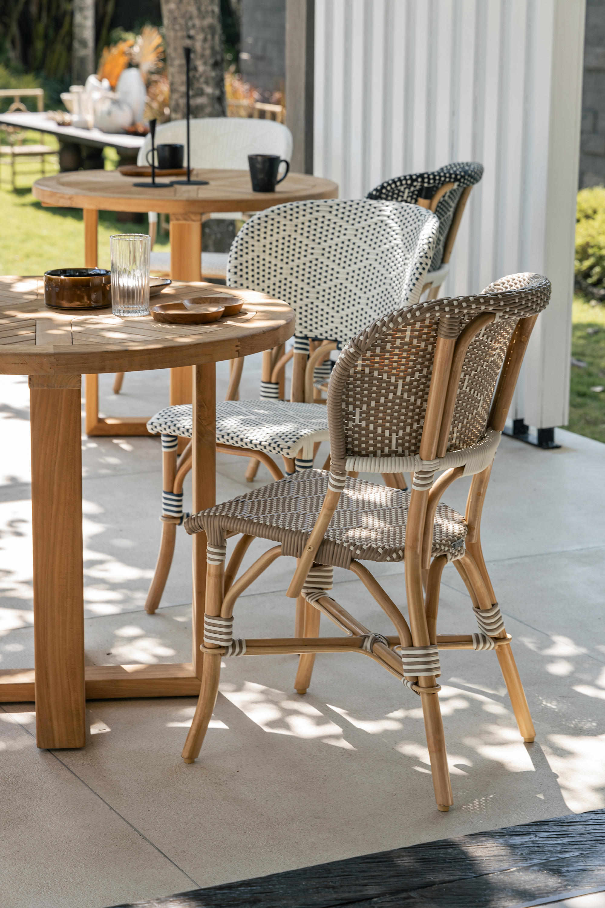 Wing Dining Chair & designer furniture | Architonic