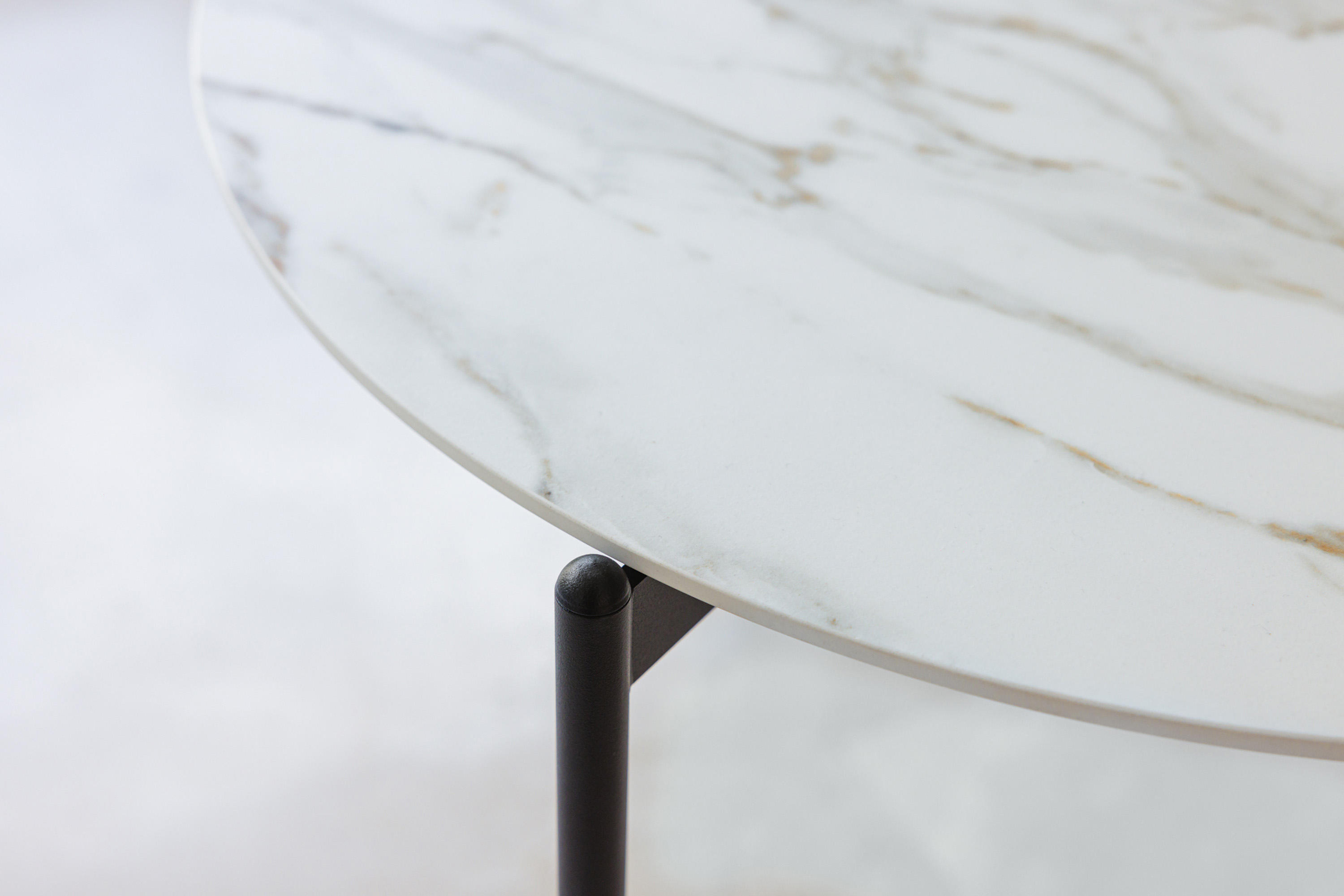 EIDOS - Side tables from actiu | Architonic